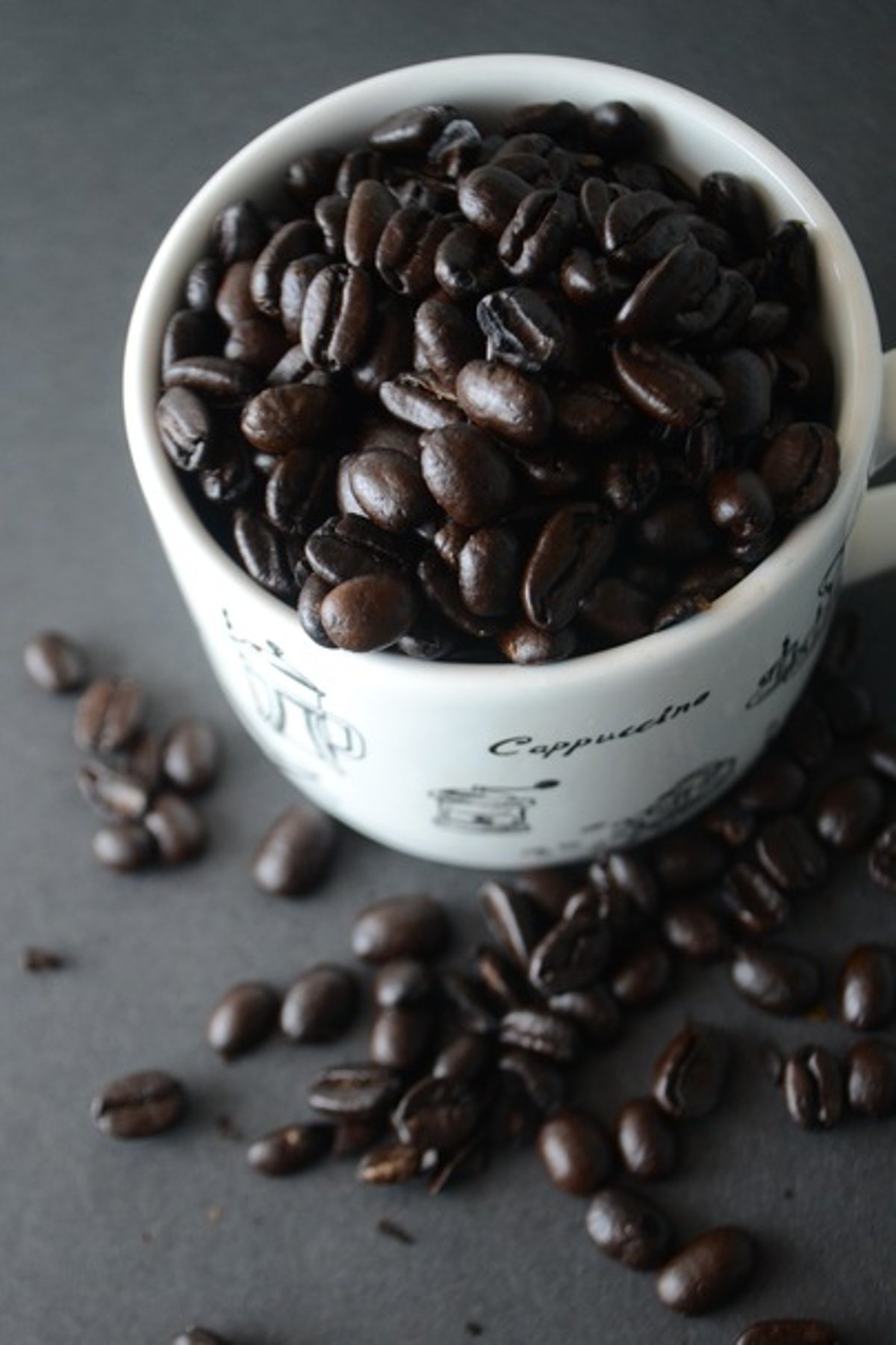 6 Reusable Coffee Cups and Why Using Them Can Make a Difference
