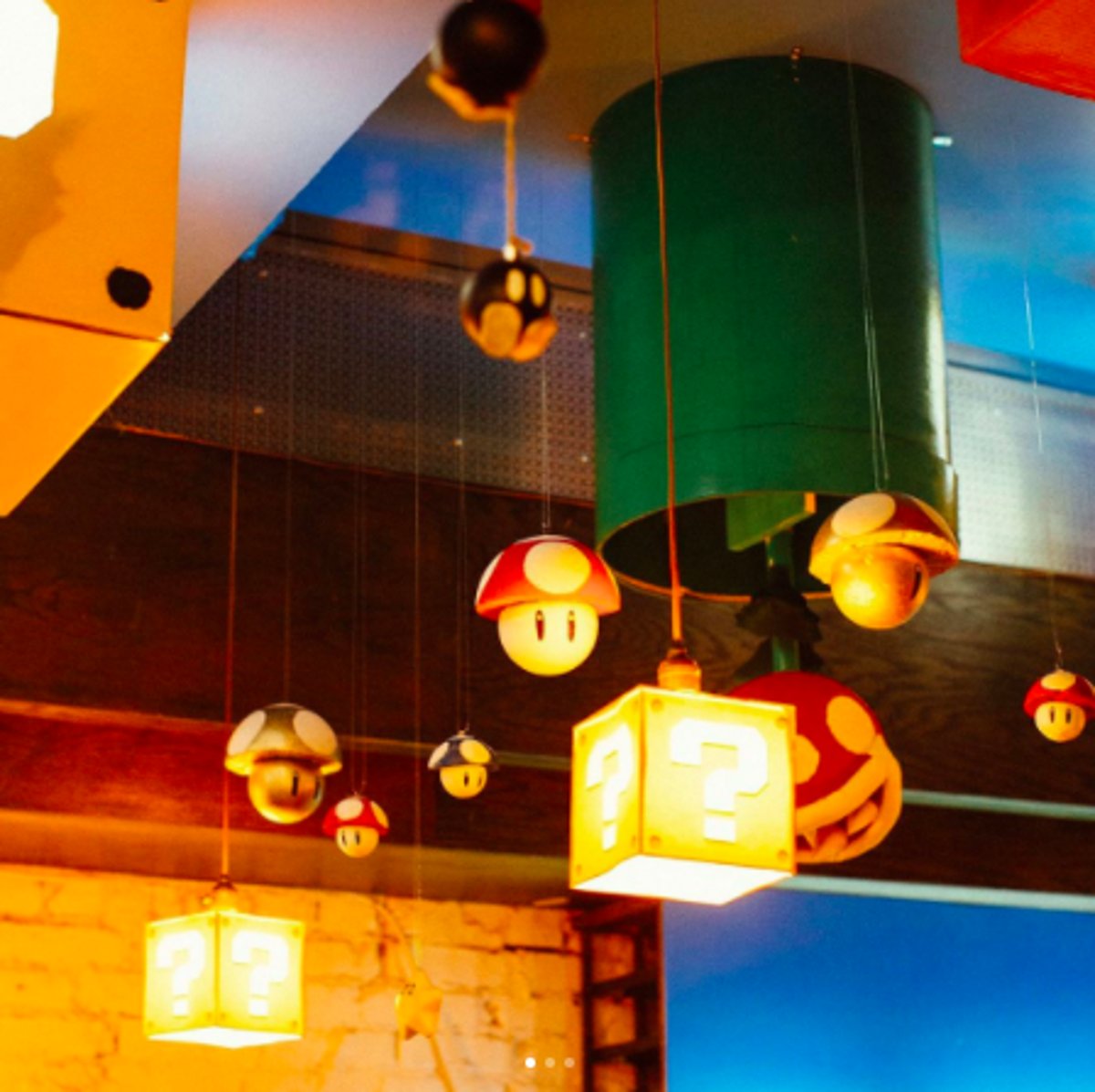 This Pop Up Bar Transports You Into the World of Super Mario