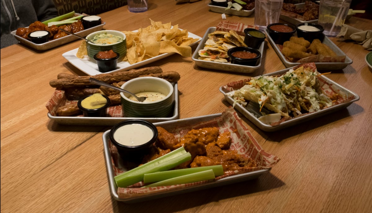 Half apps at applebee's store