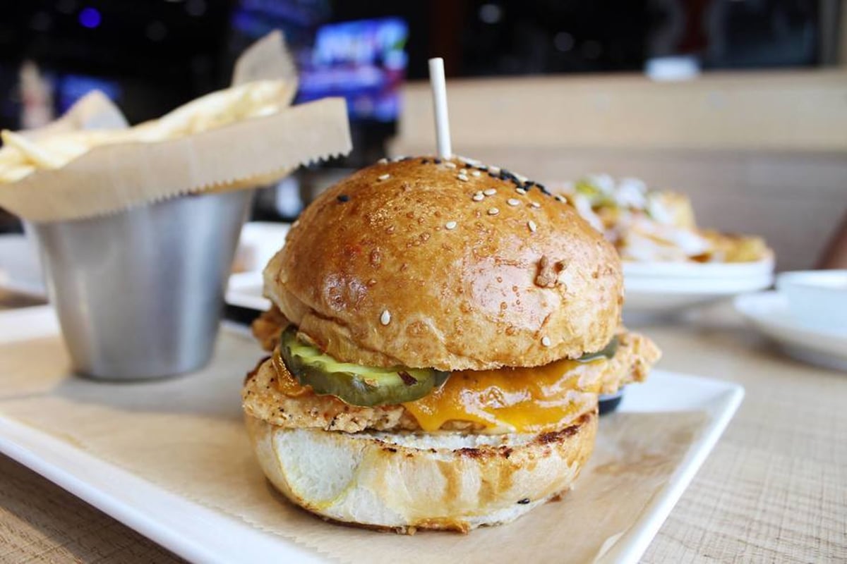 The Hub is Champaign's Newest Sports Bar and a UIUC Must-Try