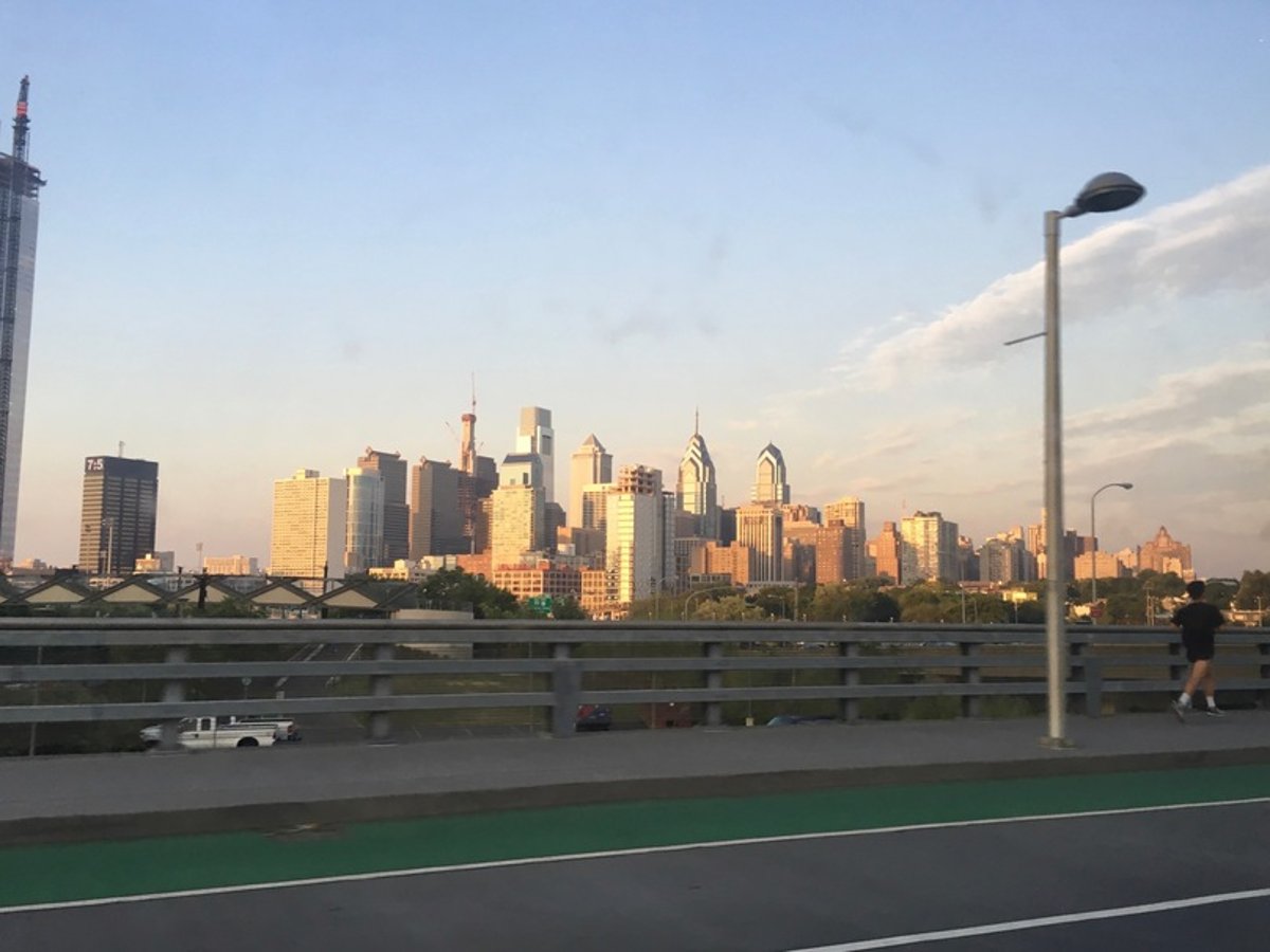 How to Dine Like the Characters of It's Always Sunny In Philadelphia