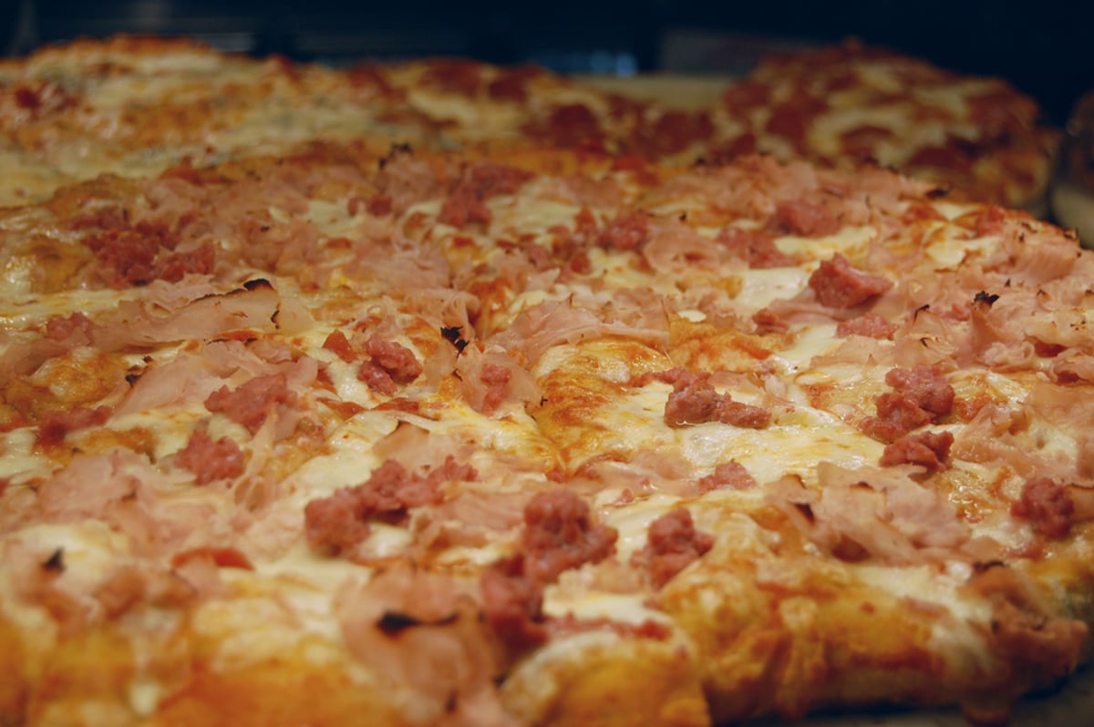 Umph or Arnold: Your Ultimate SMU Dining Hall Guide