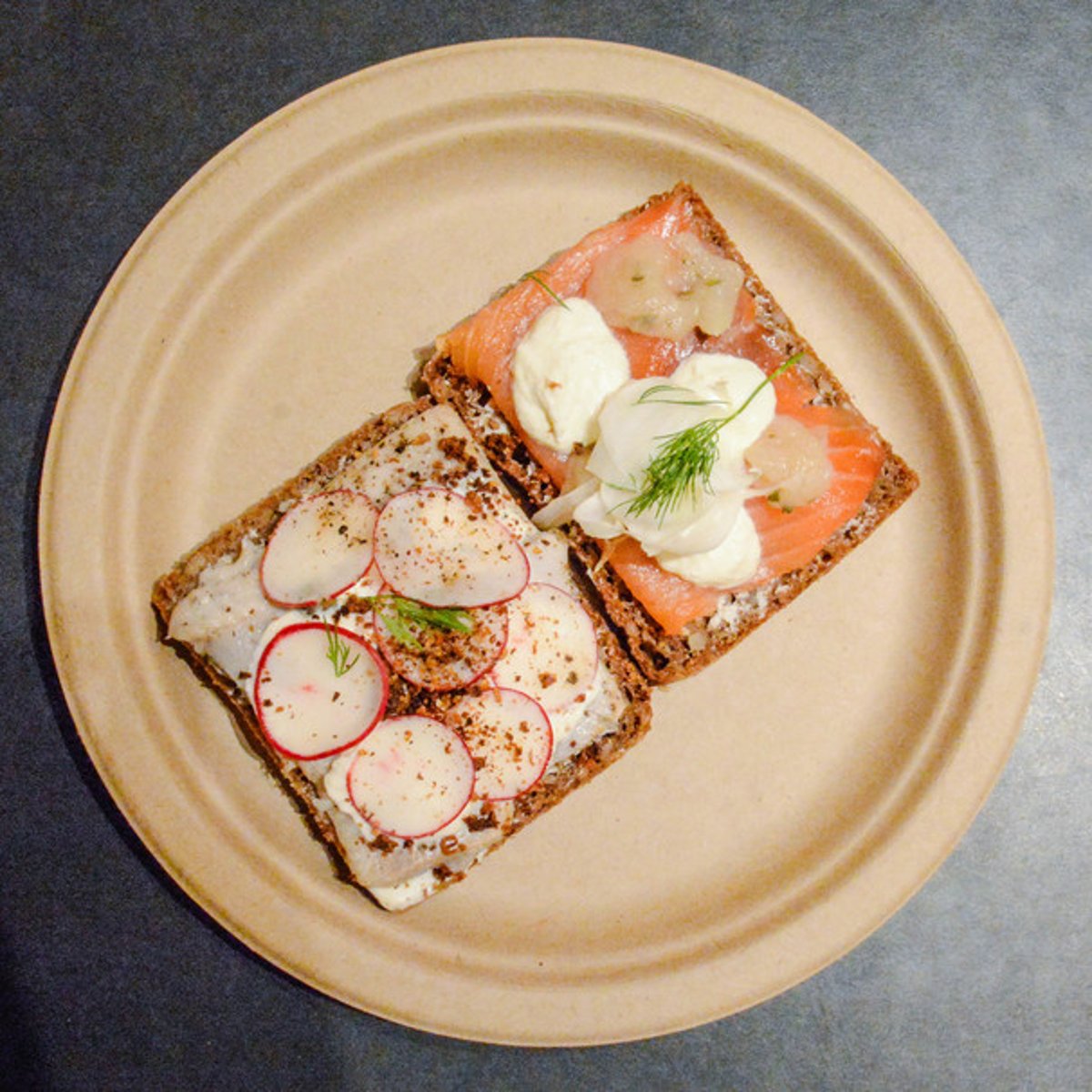 10 Unique Toast Toast Toppings That Aren't Avocado