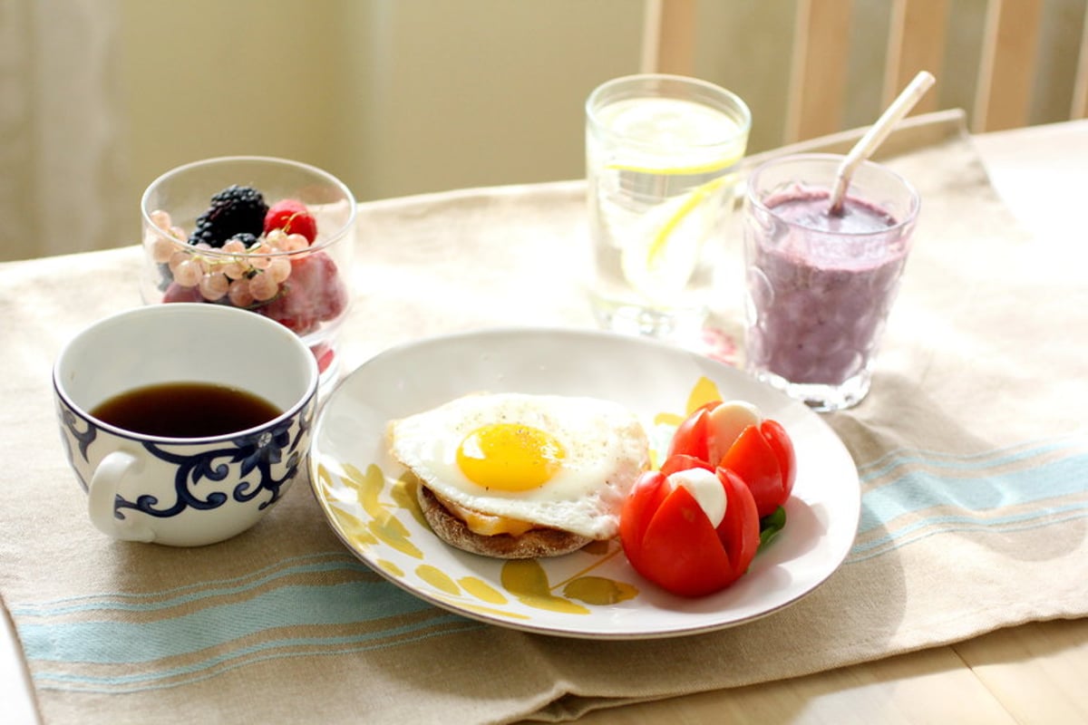 A Week's Worth Of Healthy Breakfast Ideas For Athletes