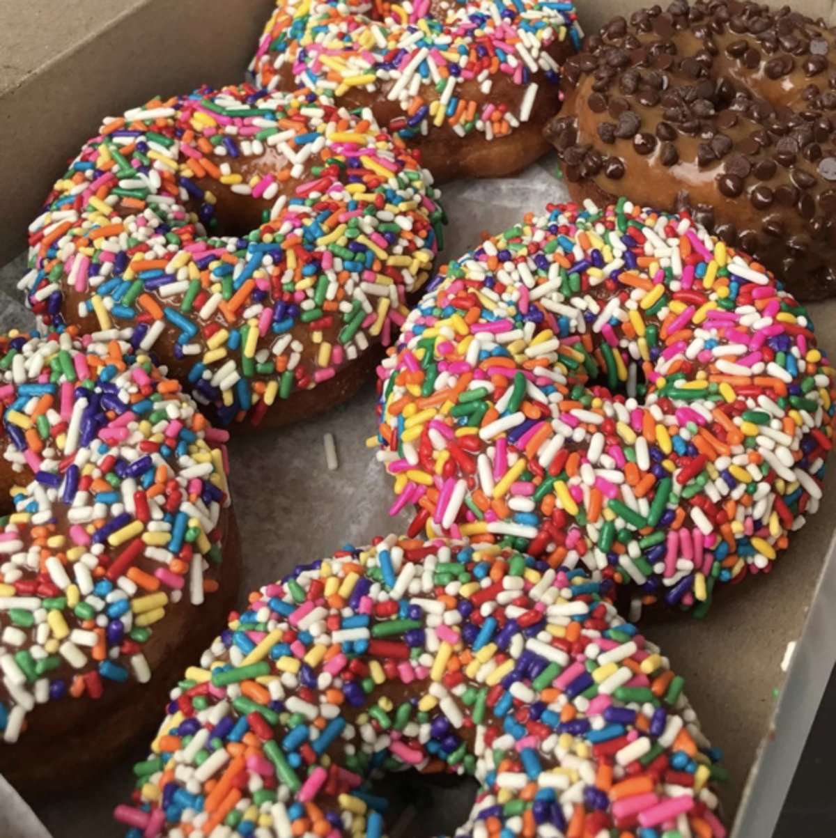 9 Things I Learned While Working at a Donut Shop