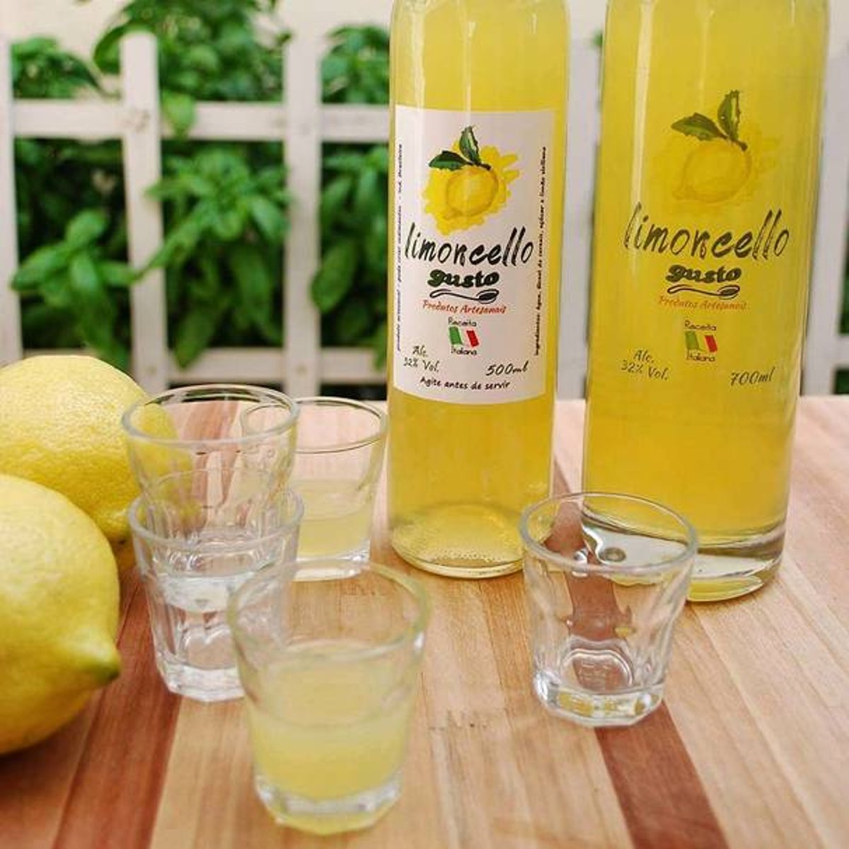 What Is Limoncello? What to Know About This Italian Drink