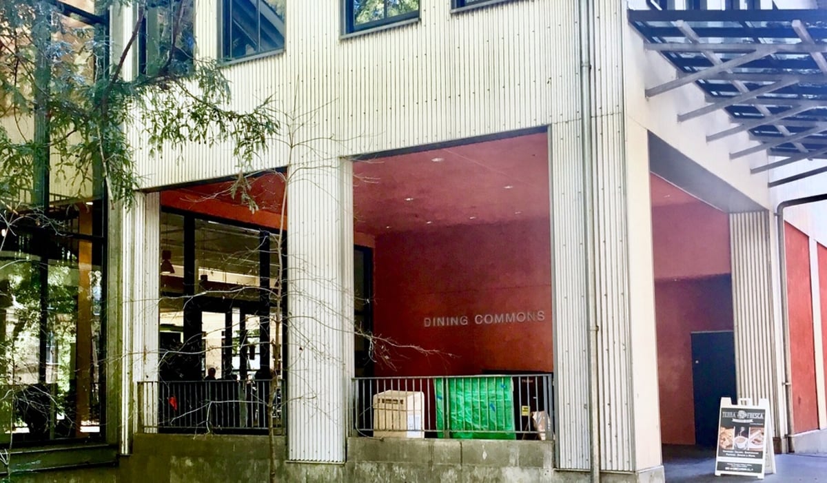 7 UCSC Dining Hall Hacks for Hungry Banana Slugs