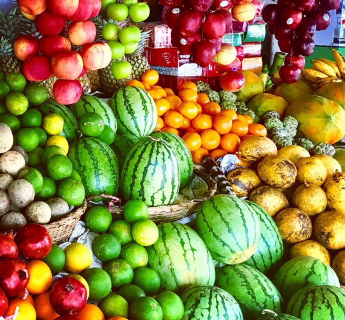 Grasping Grub - How to Pick Fresh Fruit Pt. 1