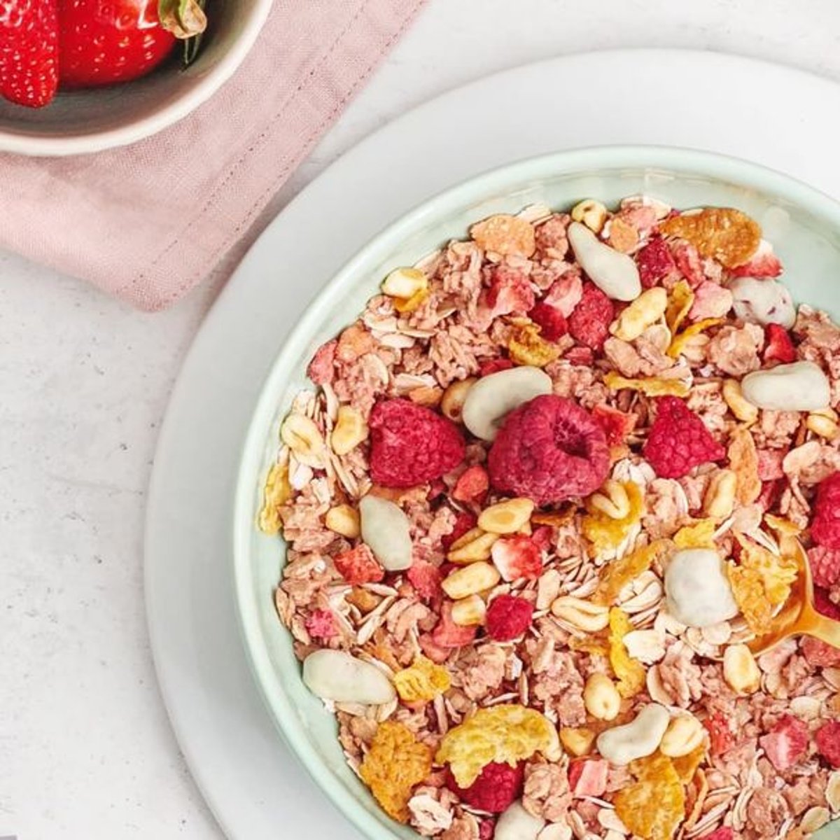 What Is Muesli? Here's What You Should Know About Granola's Cousin