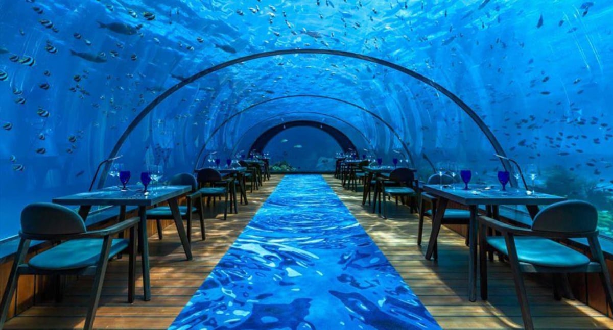 10 Underwater Restaurants Around the World