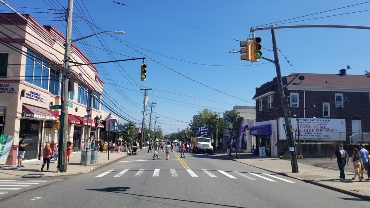 The Best Eats at the 4th Annual New Dorp Restaurant Crawl