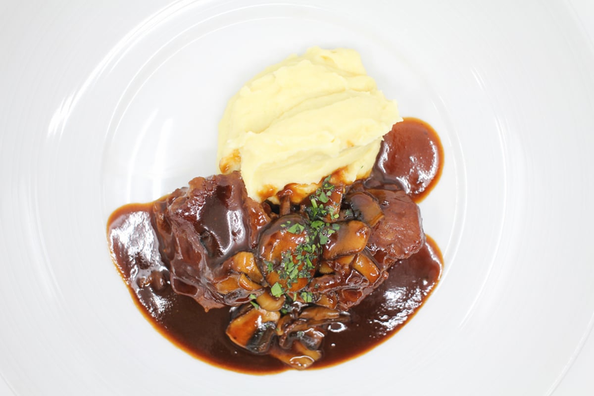 Acai Bowls, Omelettes, and Italian Food?! Bogart's New Dinner Menu