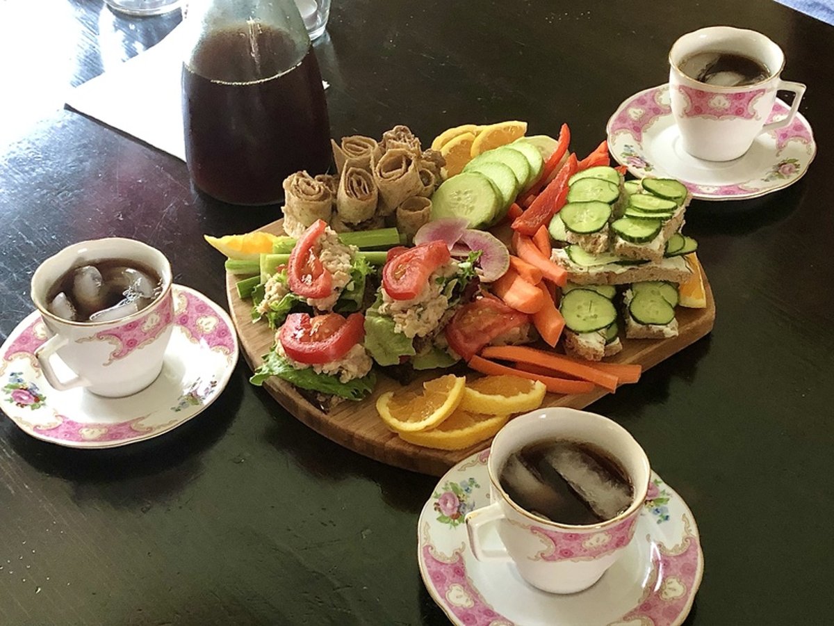 How to Throw The Perfect Tea Party