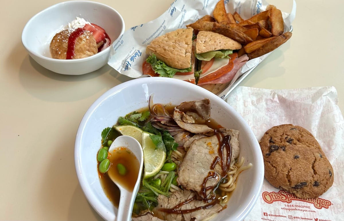 Cravings Campus Kitchen: UF's Newest & Best Dining Hall