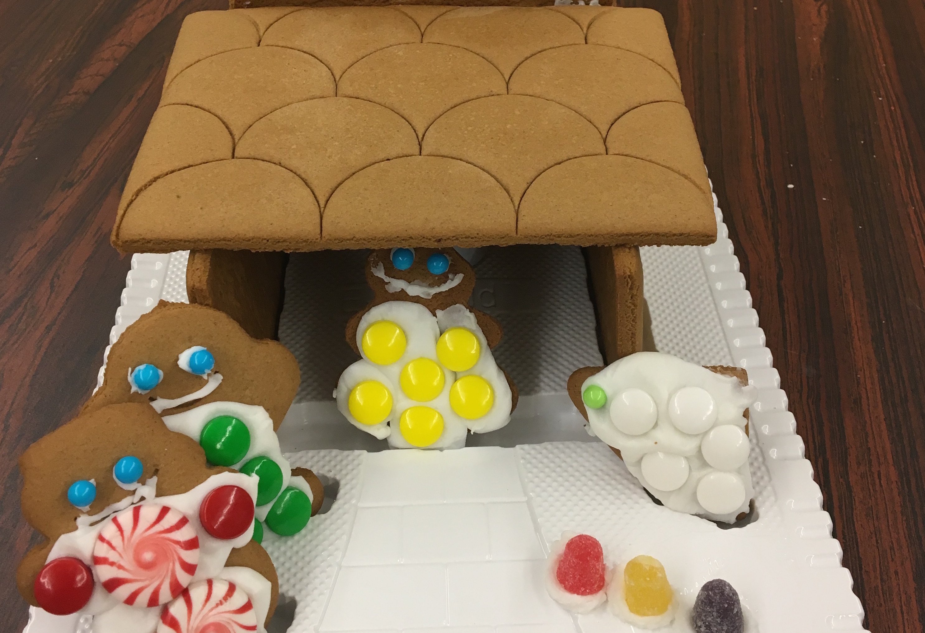 how to make a gingerbread nativity scene