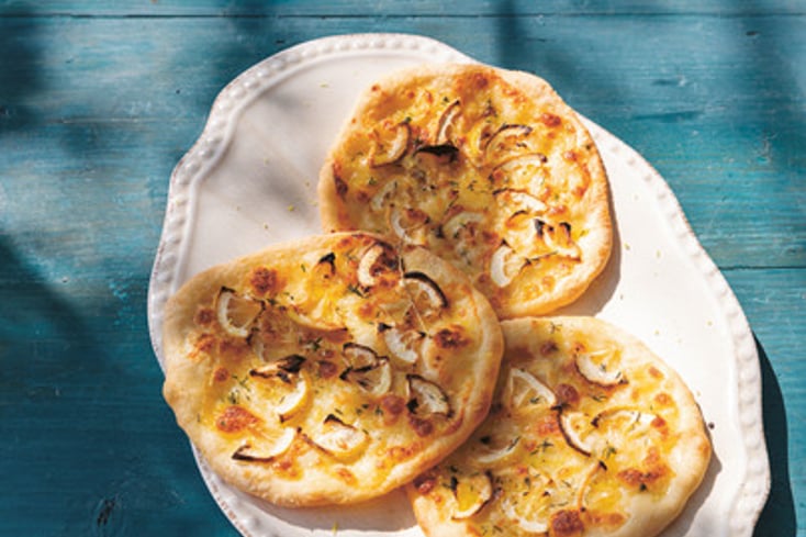 This Lemon Mozzarella Pizzette Recipe Tastes Like The Amalfi Coast